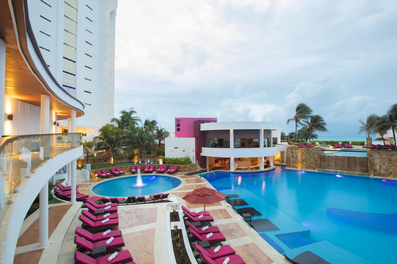 ALTITUDE TOWER BY KRYSTAL GRAND PUNTA CANCUN CANCÚN